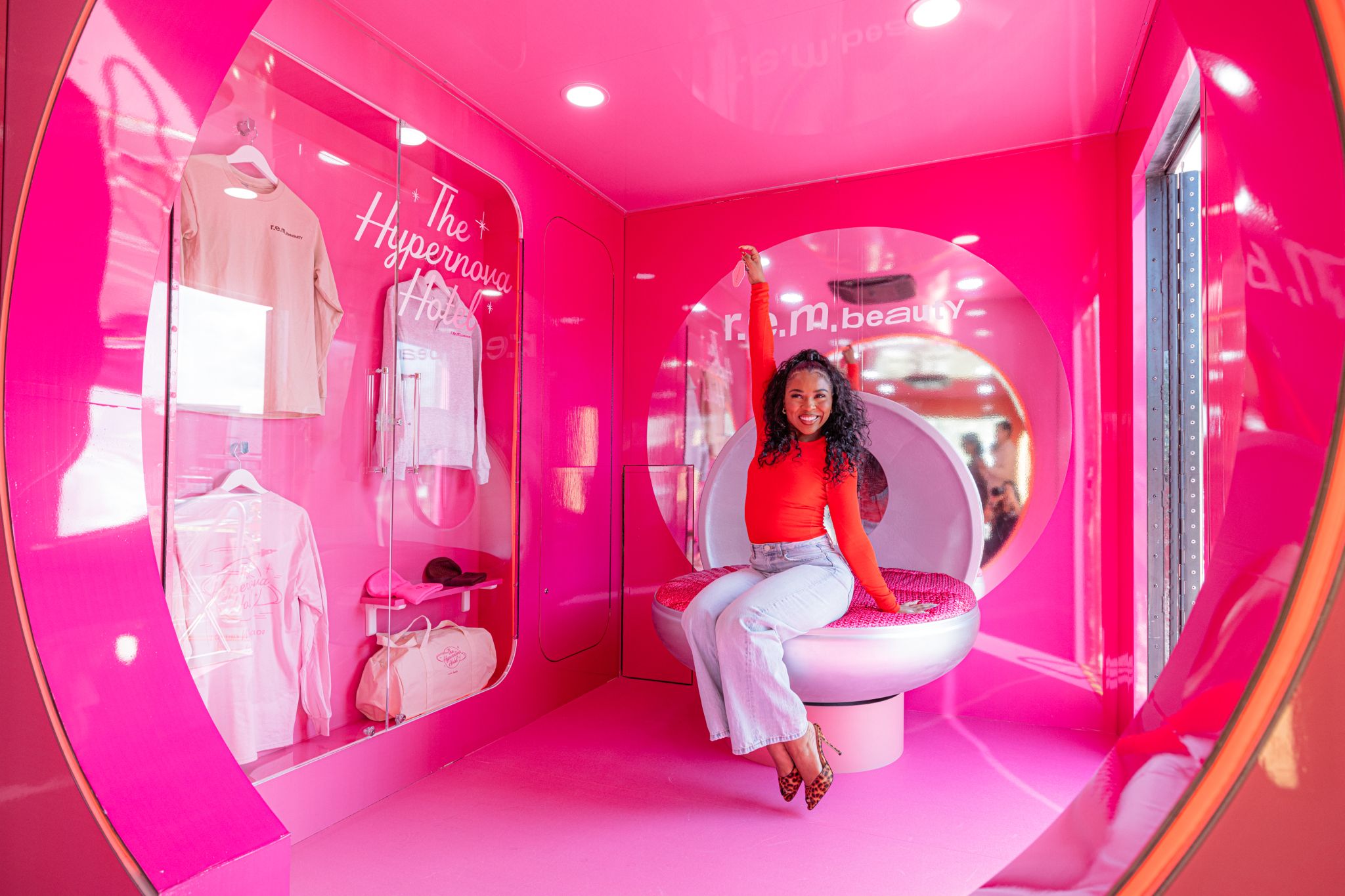 Custom Glass Box Truck Advertising — Lime Media